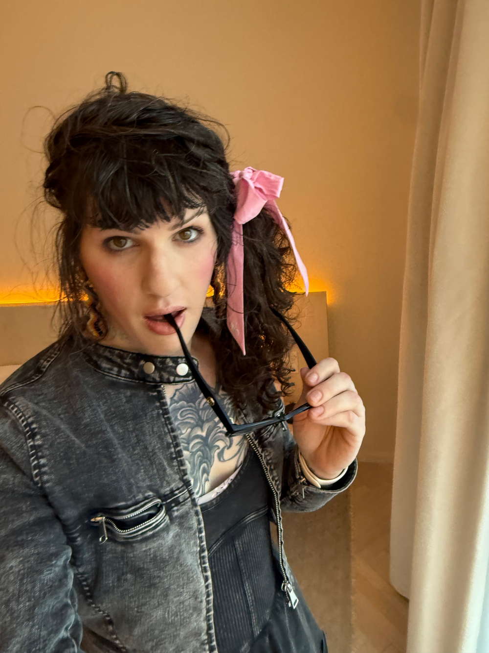 A Tryst With New York Escort April Flowers